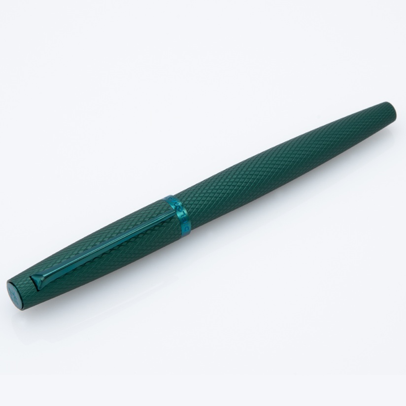 Diplomat Viper Green Guilloche Fountain pen - Vulpen / Fountain pen ...