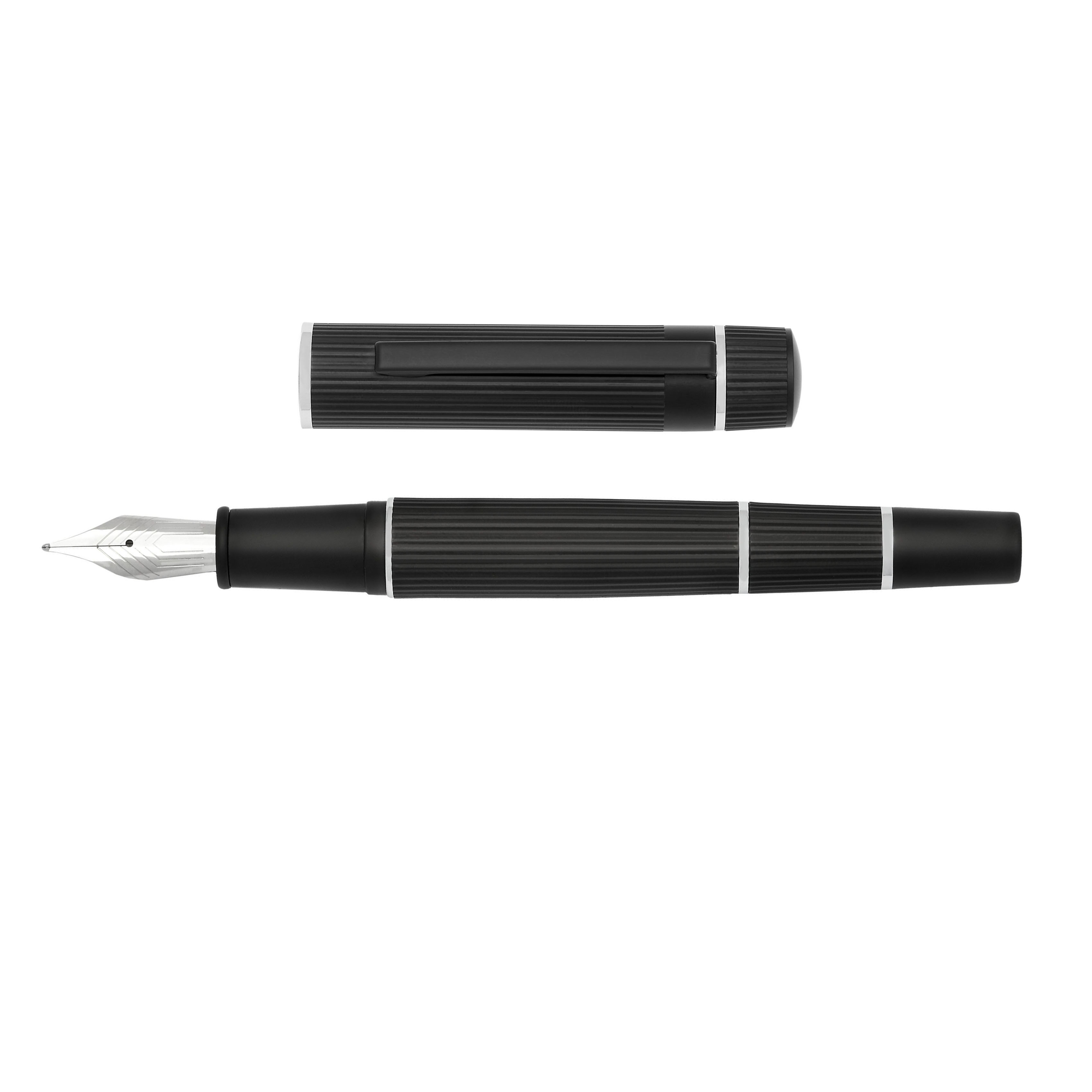 Hugo Boss Core Black Fountain pen - Vulpen / Fountain pen | Appelboom.com
