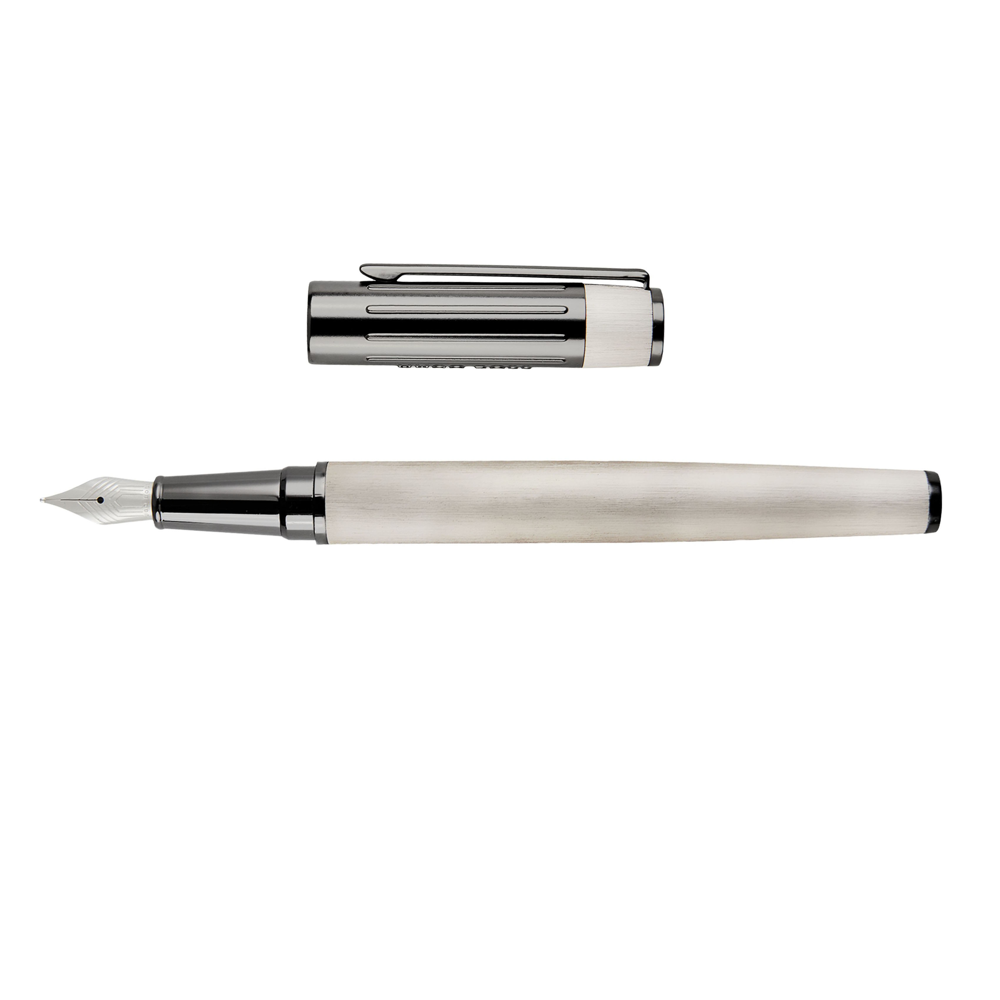 Hugo Boss Gear Ribs Chrome Fountain pen - Vulpen / Fountain pen ...