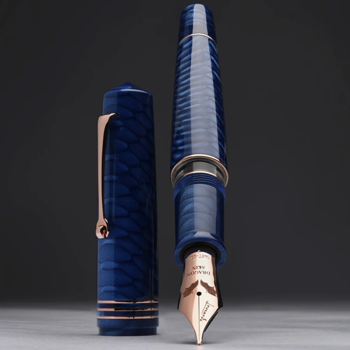 Leonardo Momento Zero Grande 2.0 Juma Dragon Skin Blue RGT Fountain pen ...